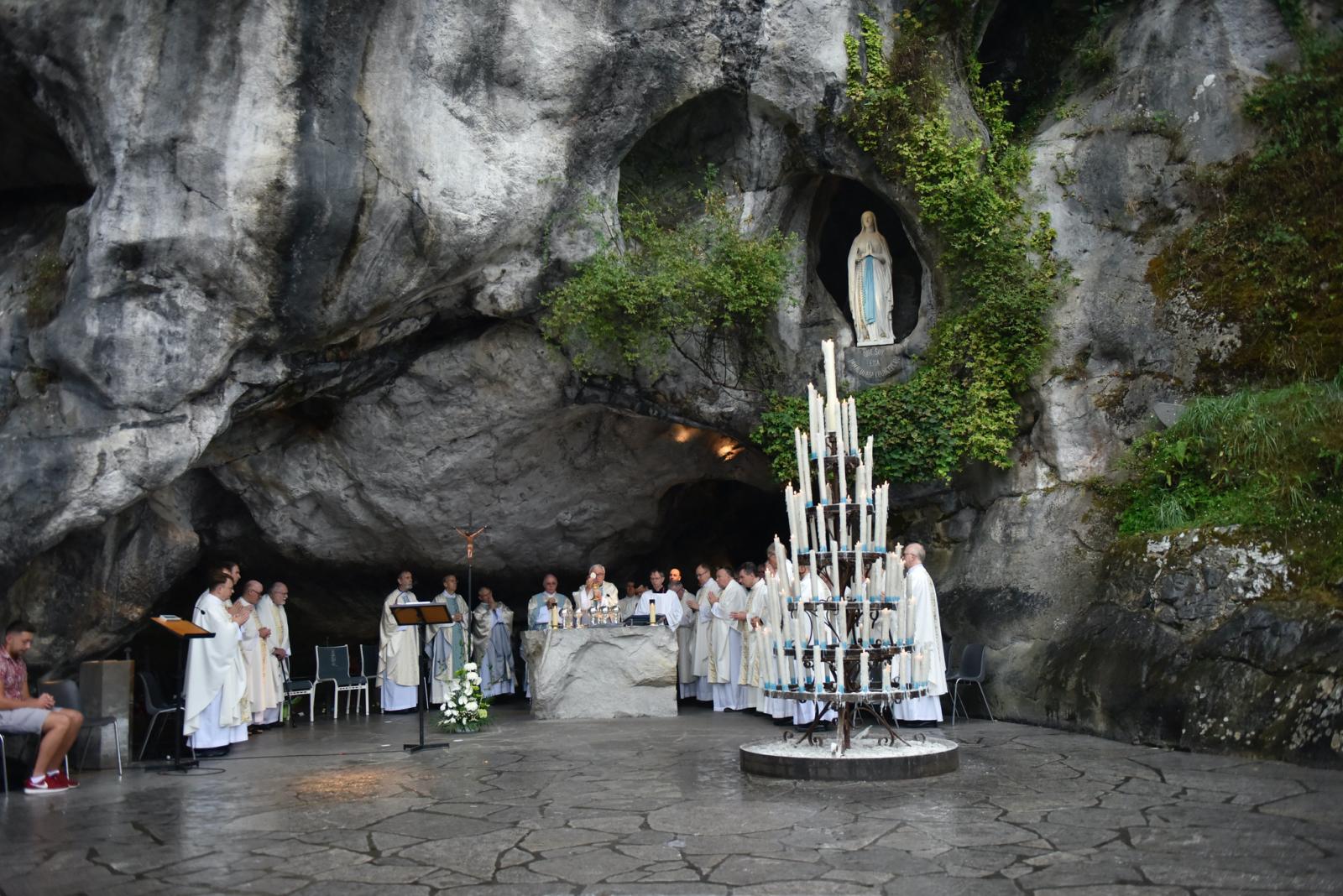 Support the Lourdes Pilgrimage - Diocese of Westminster